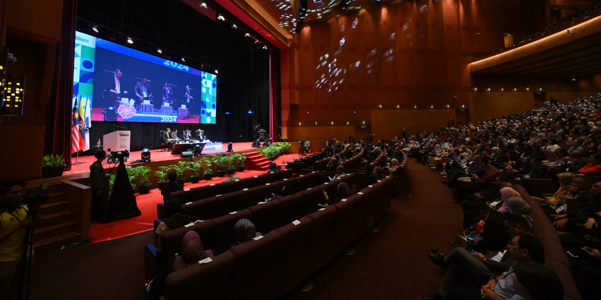 MIA International Accountants Conference 2024: Navigating New Frontiers ...